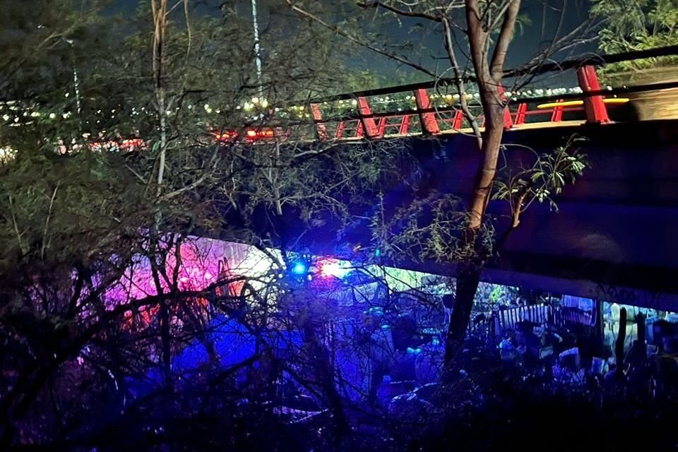 Calcinan A Pareja En Río Santa Catarina