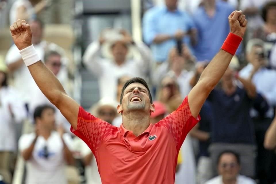 Djokovic conquista Roland Garros y hace historia