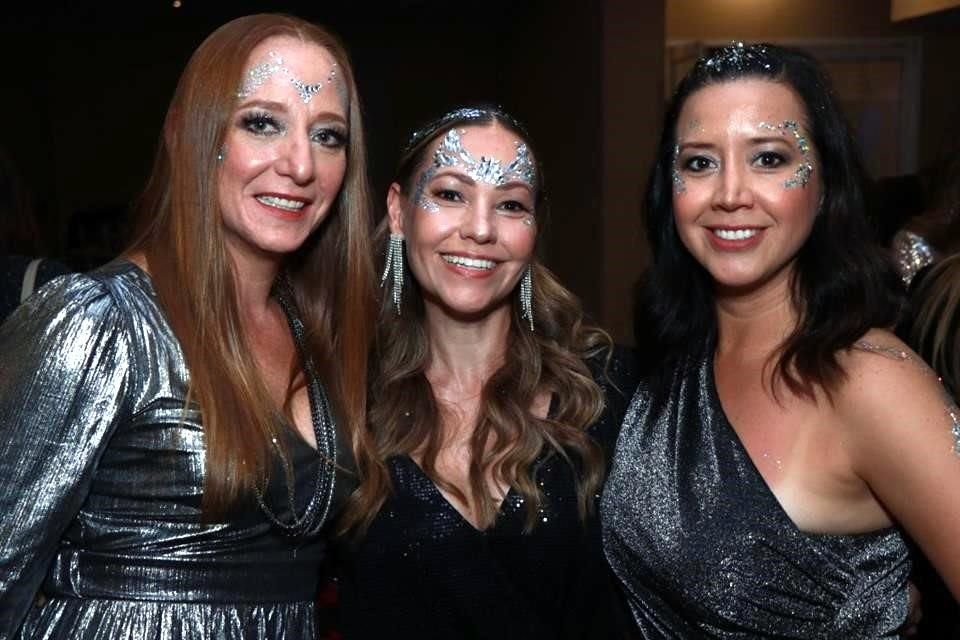 Se divierten en posada