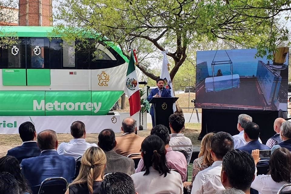 Exhibe el Gobierno vagón de monorriel