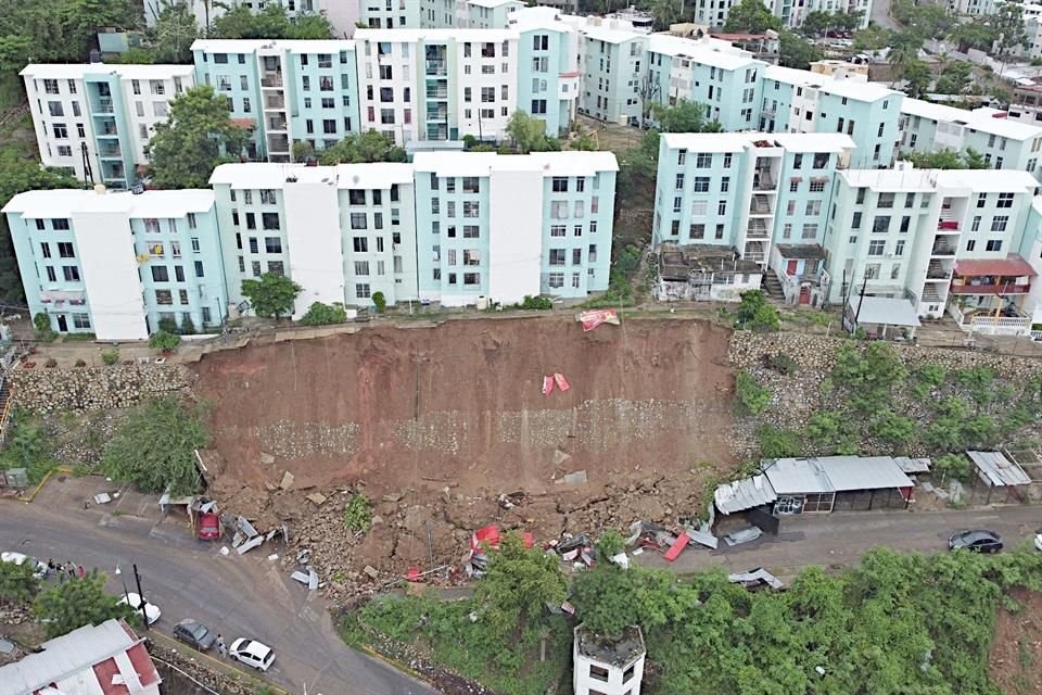 Lanza SOS Acapulco en medio de desastre